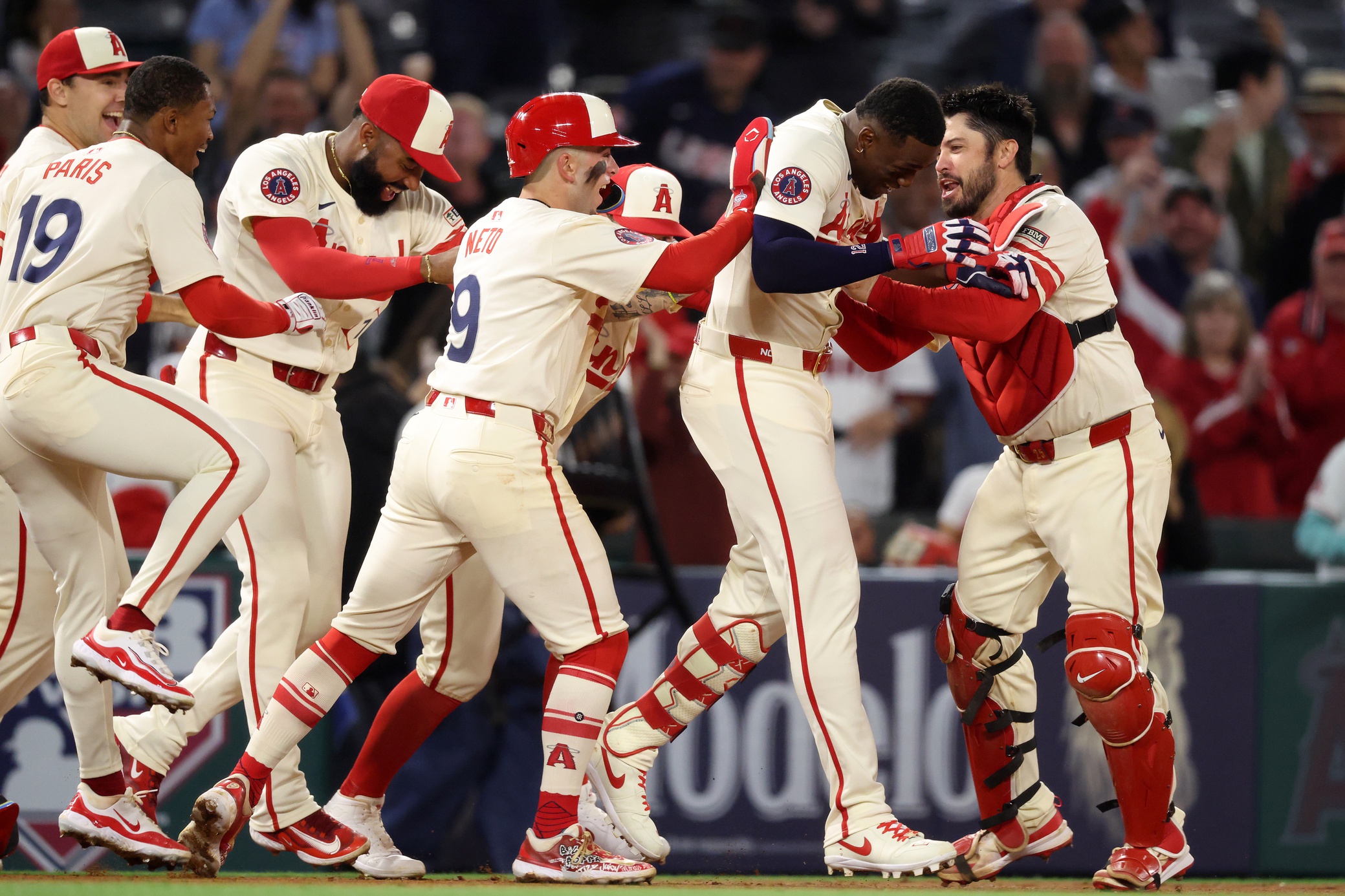 Soler’s 3-Run Double in 9th Lifts Angels to Thrilling 5-4 Comeback Win ...